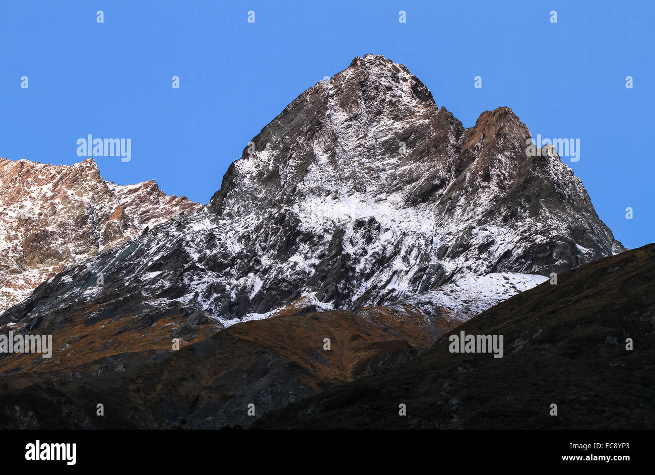 Mountain Scenery in the Matukituki Valley, New Zealand Stock Photo - Alamy