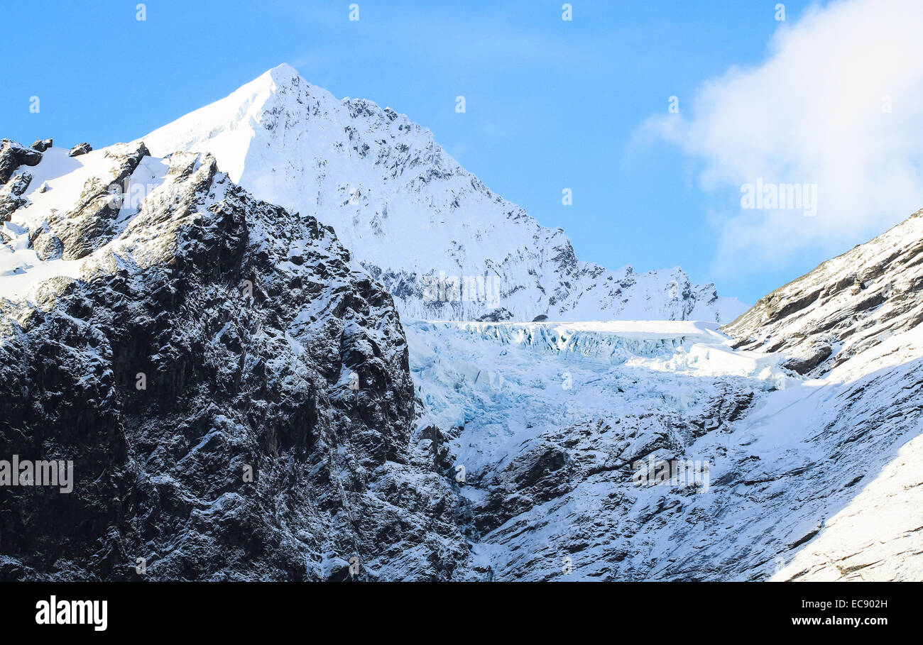 Mt aspiring national park new zealand hi-res stock photography and ...