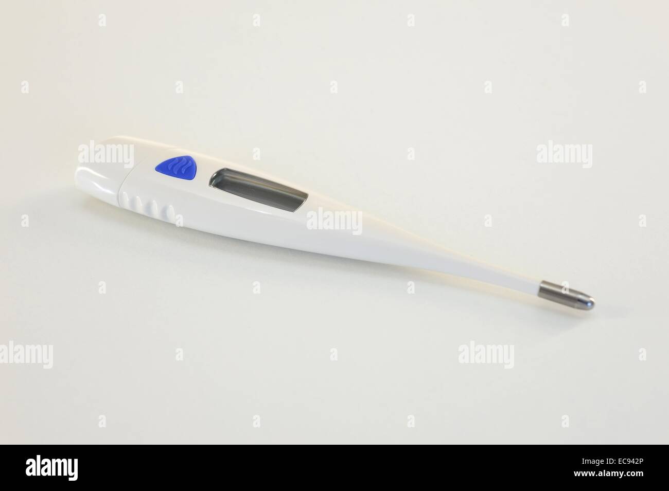 A close up shot of a digital thermometer Stock Photo - Alamy