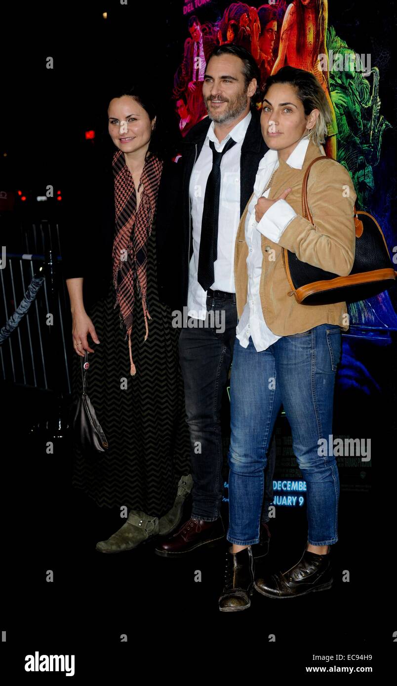 Joaquin phoenix and summer phoenix hi-res stock photography and images ...