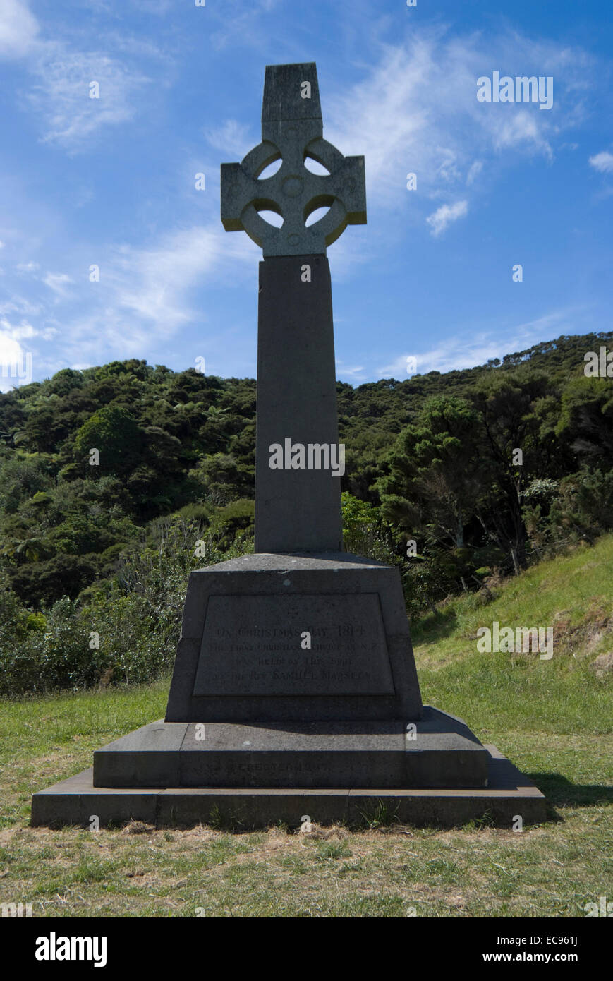 Marsden Cross commemorating the first Christian sermon in New Zealand ...