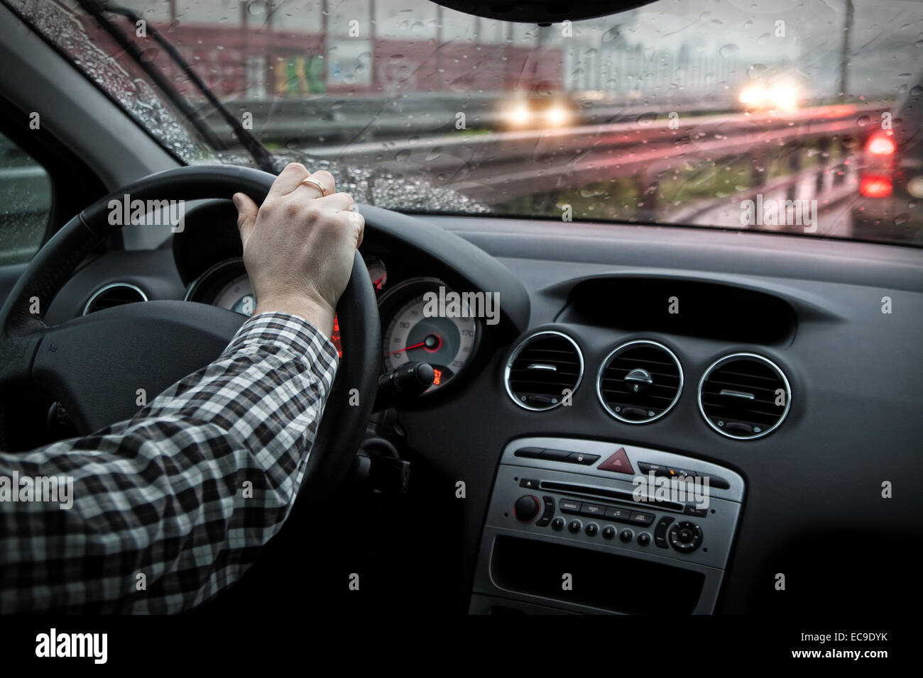 Rainy weather ambiance hi-res stock photography and images - Alamy