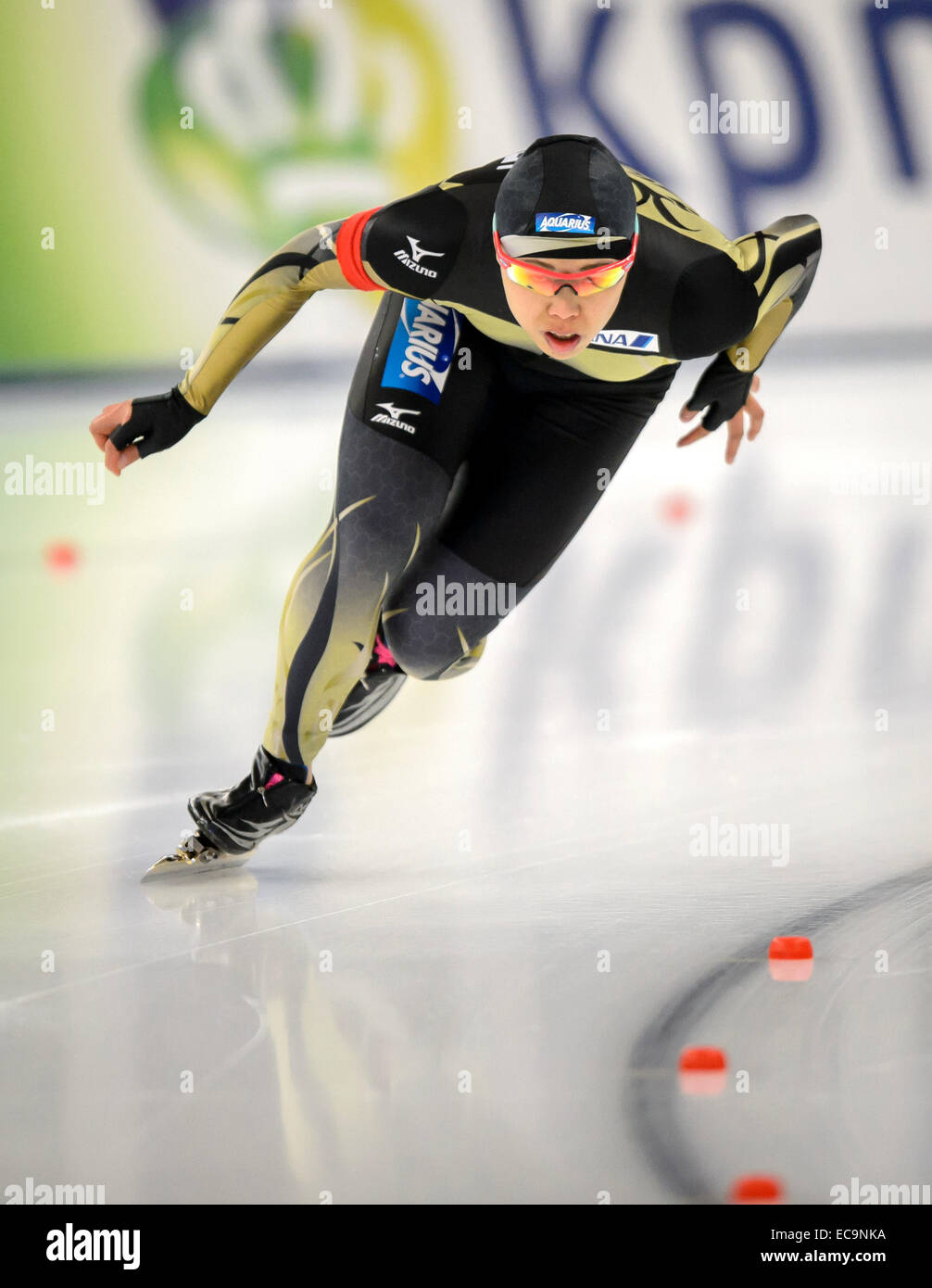 Berlin, Germany. 5th Dec, 2014. Speed skater Maki Tsuji Japan competes ...
