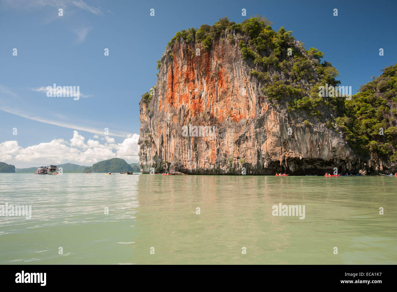 Jungle covered limestone cliffs at Phang Nga Bay Stock Photo - Alamy