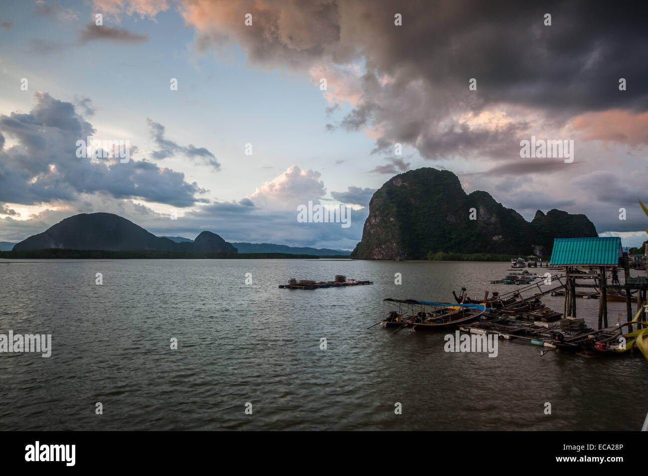 Ko long hi-res stock photography and images - Alamy