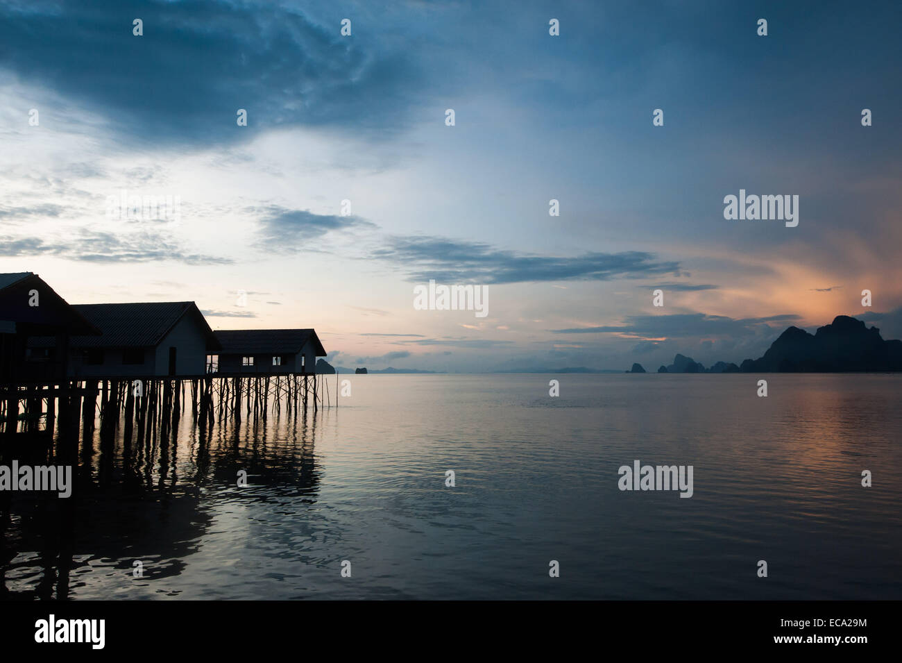 Ko Panyee muslim fishing village - Huts on stilts at sunrise Stock ...