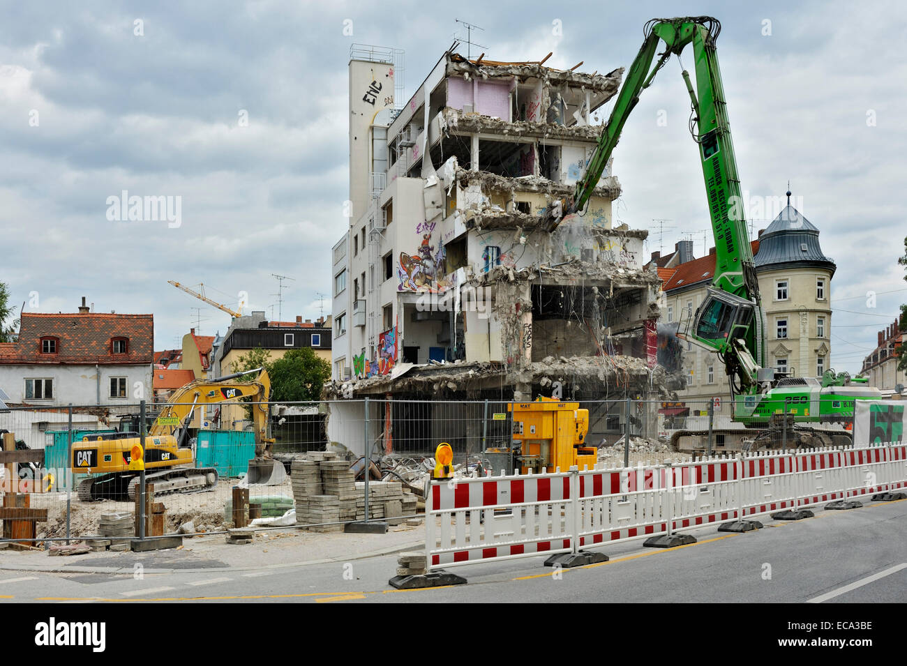 Demolition of the Hertie-Haus, Obergiesing, Munich, Upper Bavaria ...