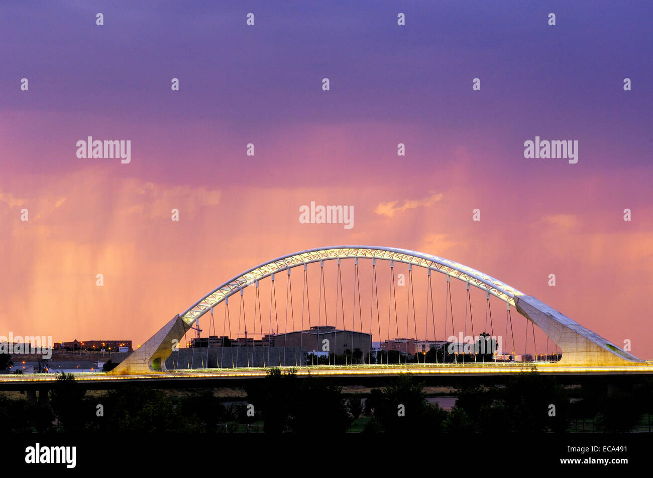 Lusitania Bridge over Guadiana River, Mérida, Badajoz province, Ruta de ...