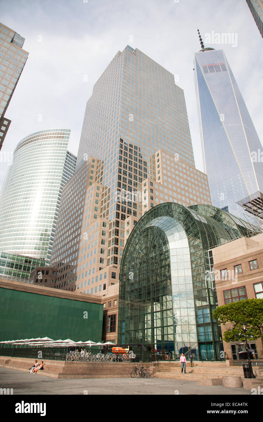 world financial center, one world trade center and skyscrapers ...