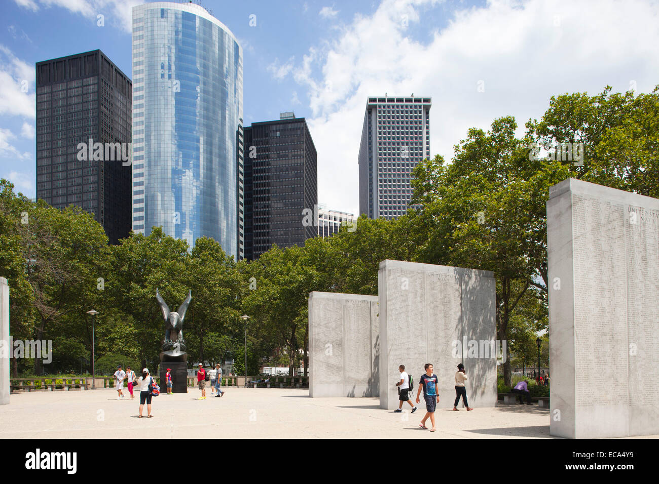 monument to the fallen of the war 1941-1945, battery park, financial ...