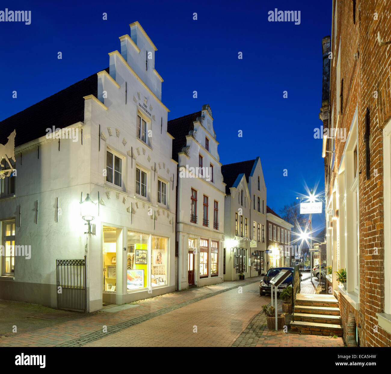 Historic gable houses in the Rathausstraße street, Leer, East Frisia ...