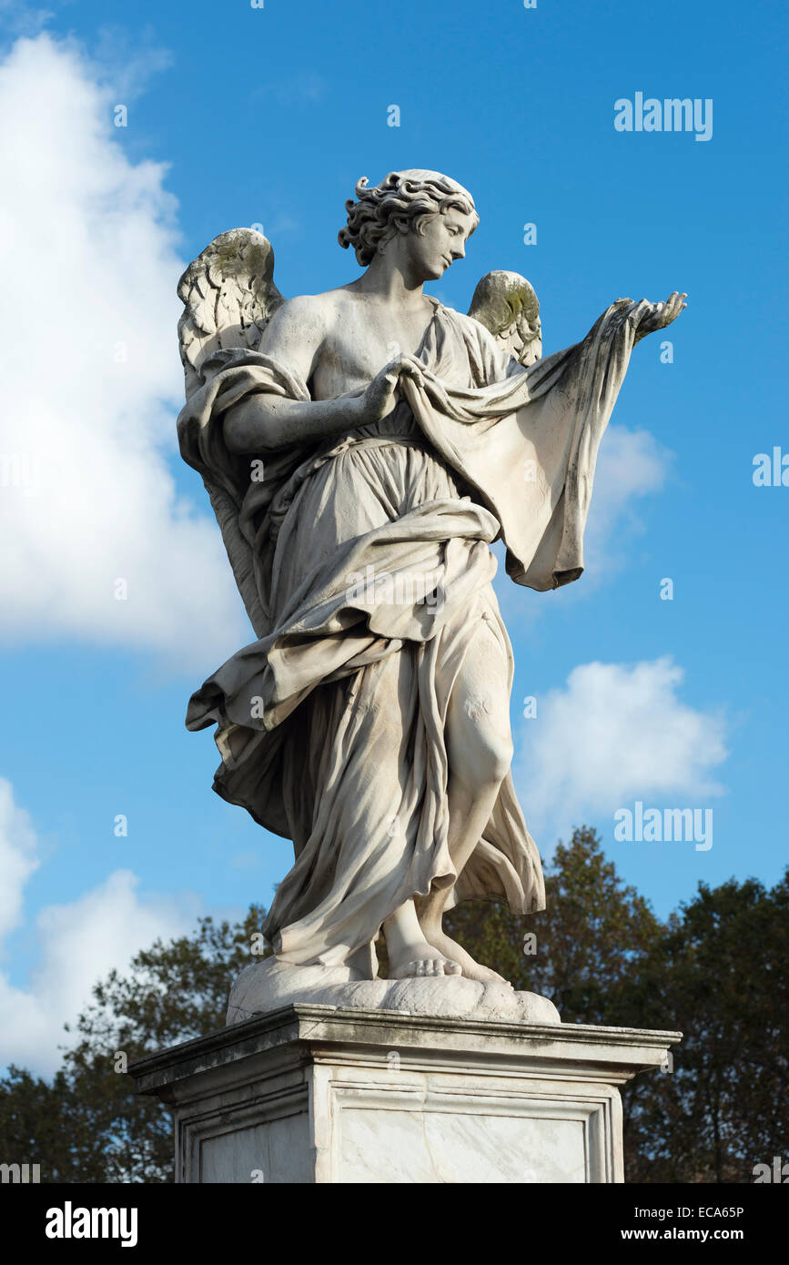 Angel with the Sudarium of Veronica, by Cosimo Fancelli, angel statues ...