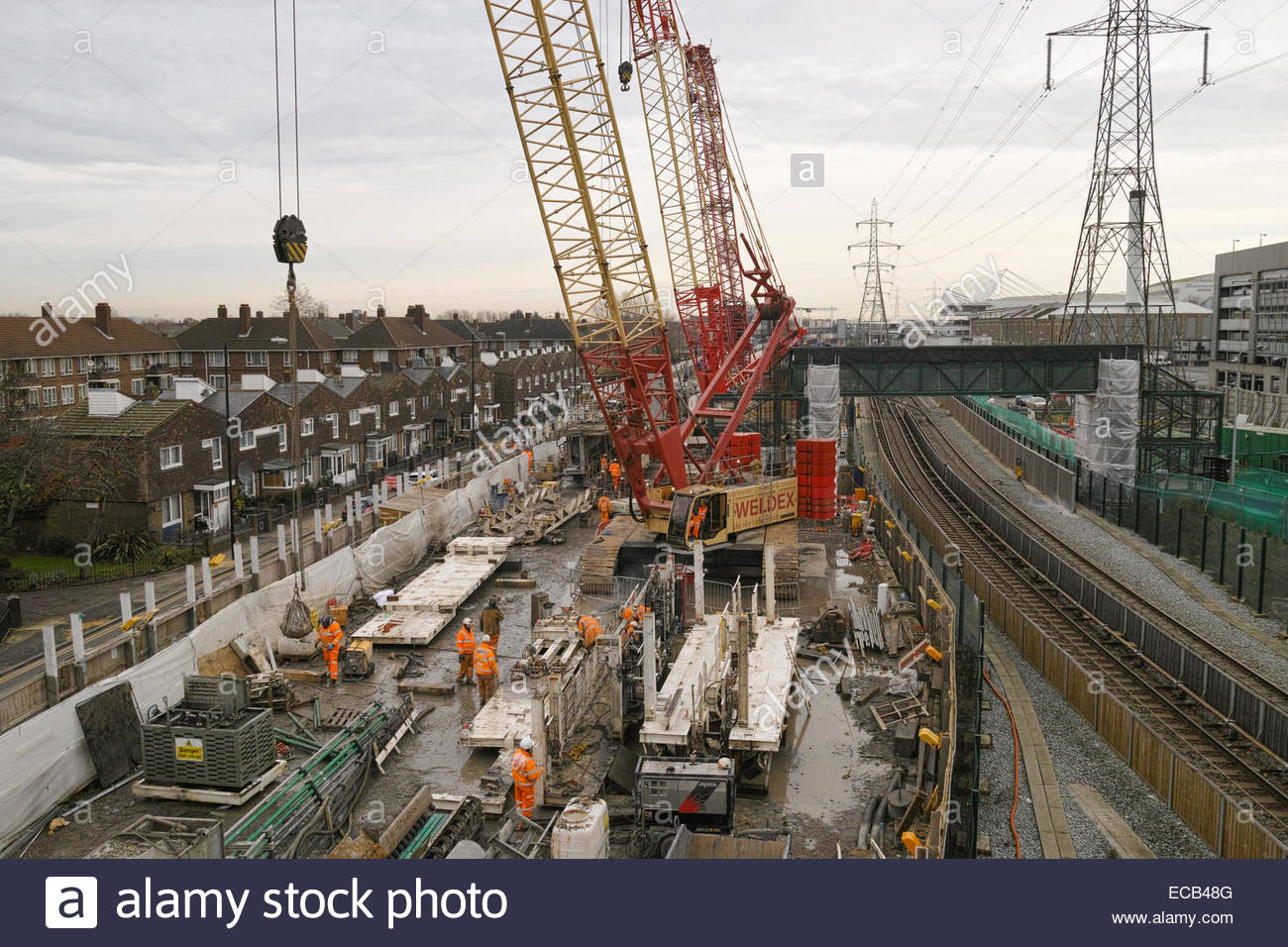Construction House Uk Crane High Resolution Stock Photography and ...