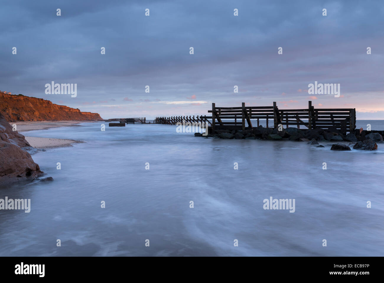 A view of the coastline at Happisburgh, Norfolk, England Stock Photo ...