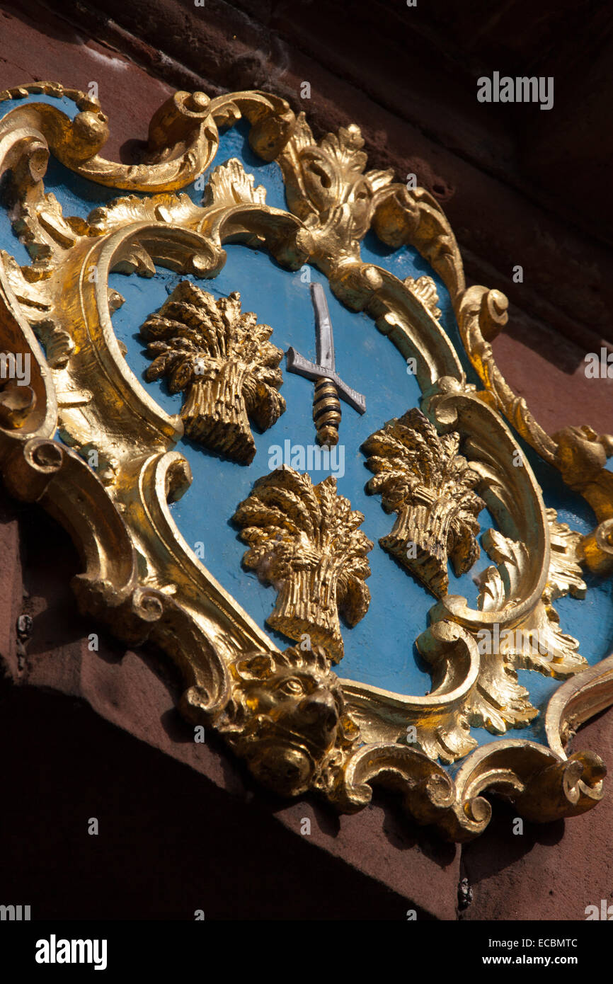 Coat of arms images hi-res stock photography and images - Alamy