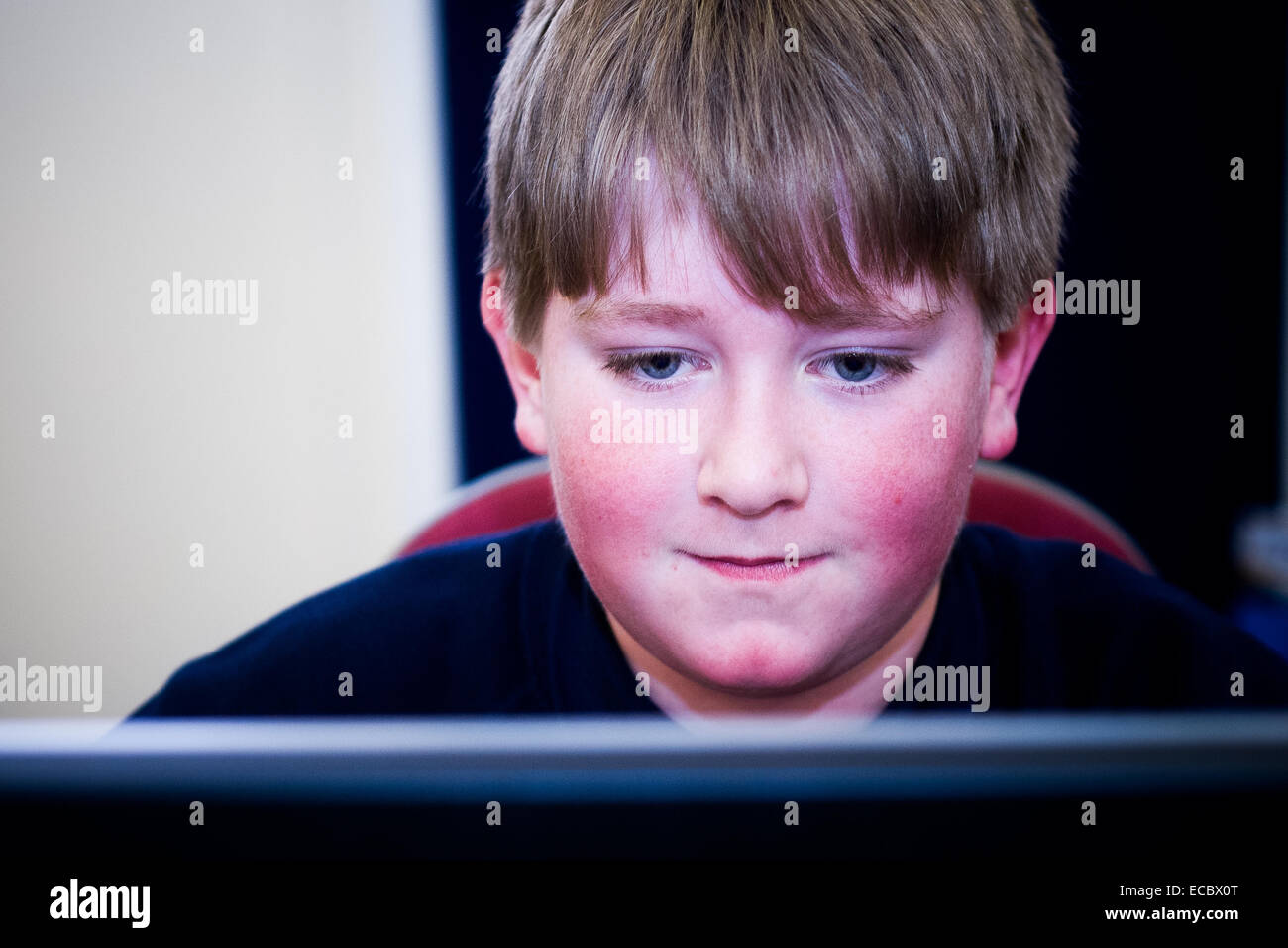 Coding uk school hi-res stock photography and images - Alamy