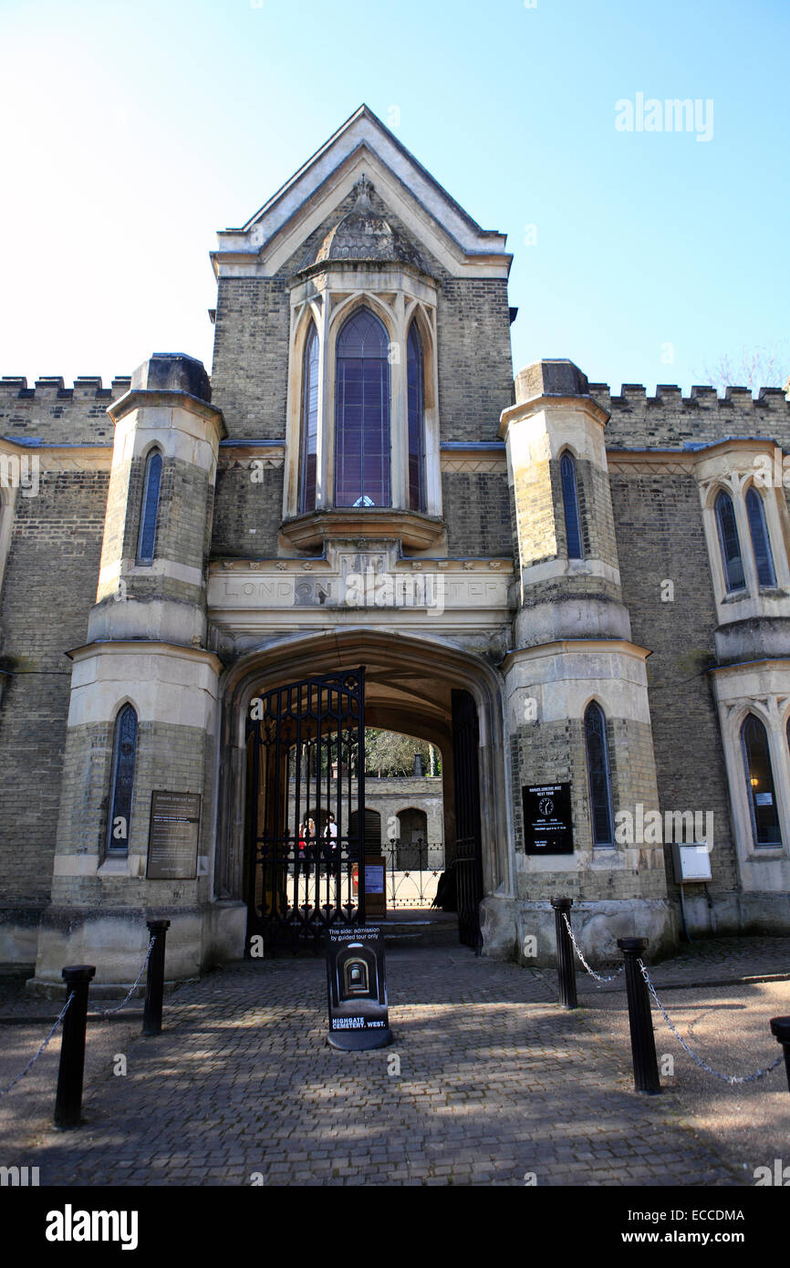 Victorian cemetery entrance hi-res stock photography and images - Alamy