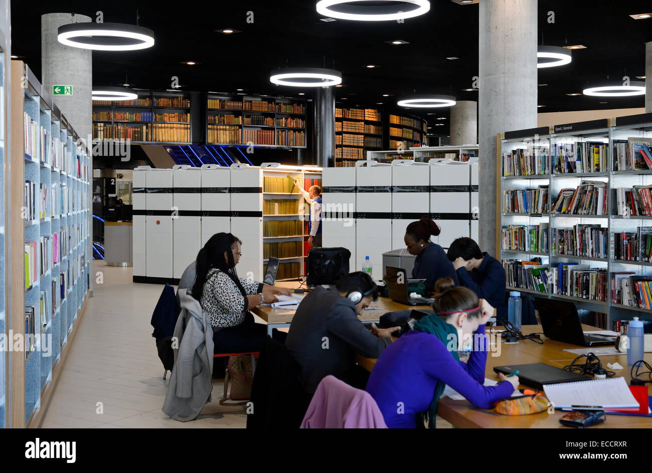 Inside birmingham city library hi-res stock photography and images - Alamy