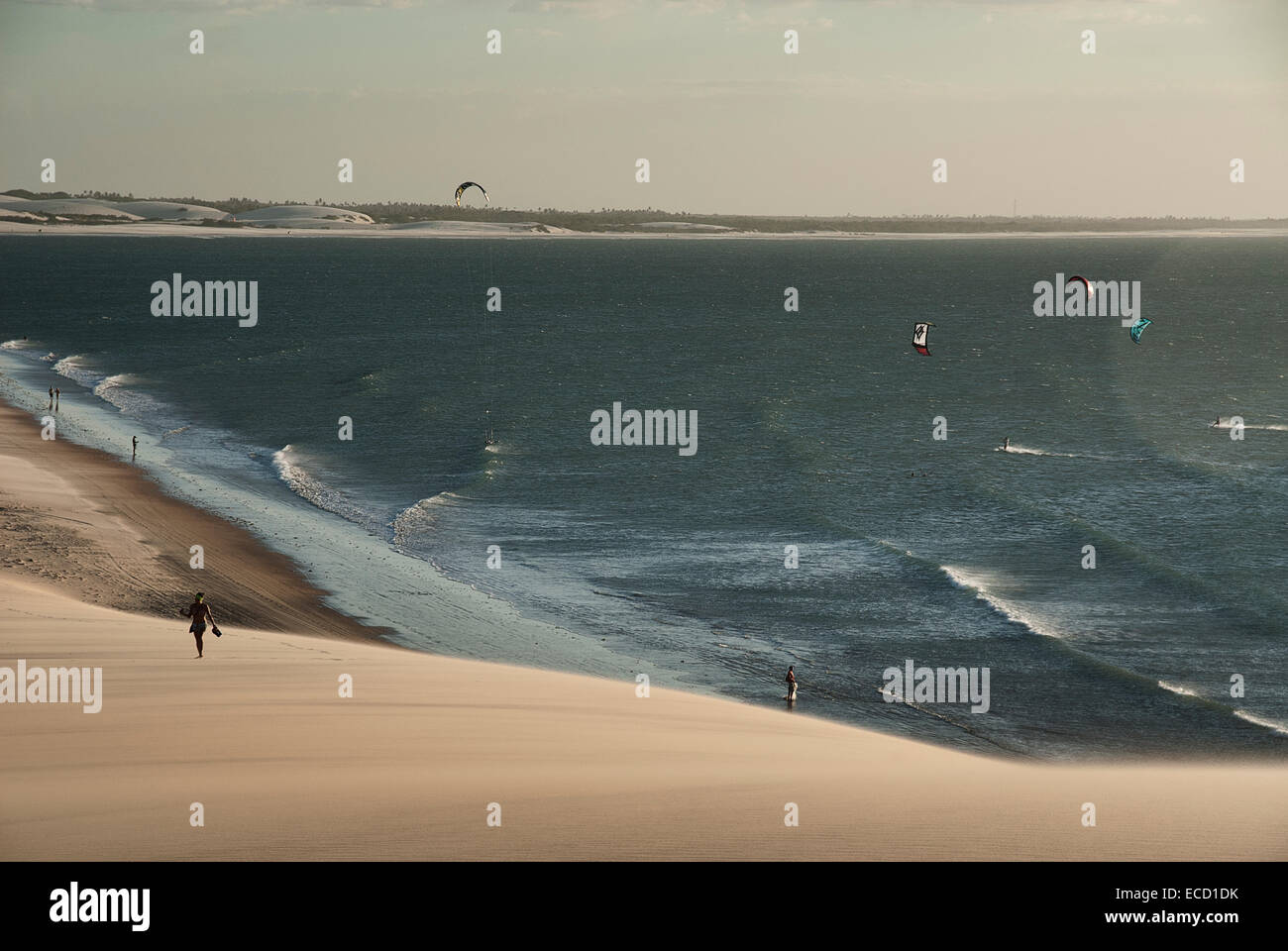 Beachgoers walking to the beach hi-res stock photography and images - Alamy