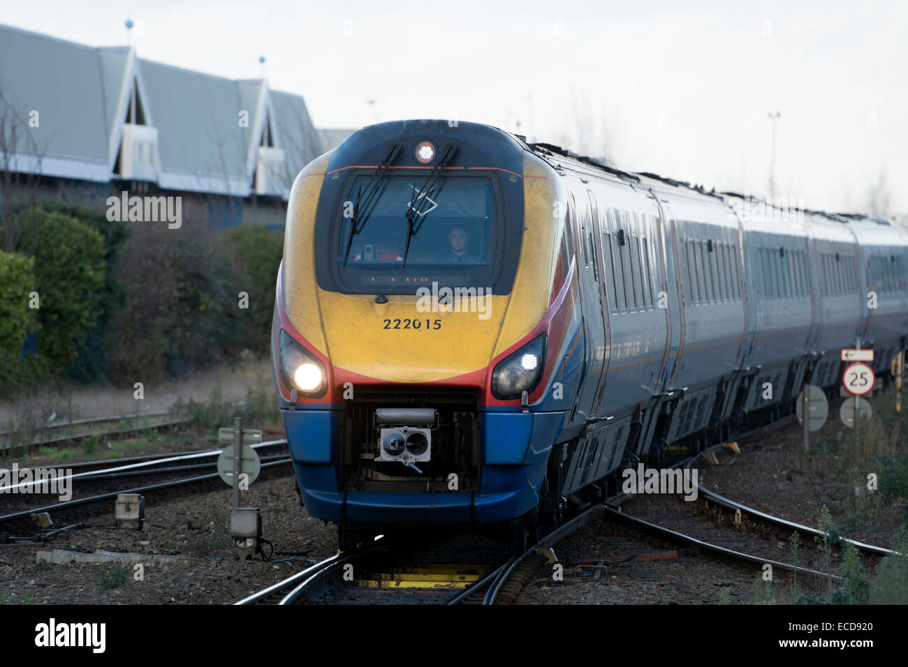 East Midlands Trains class 222 Meridian diesel arriving at Leicester ...
