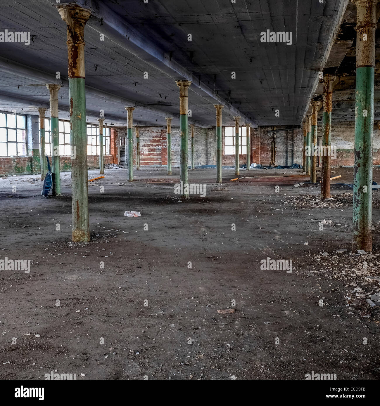 Old cotton mill hi-res stock photography and images - Alamy