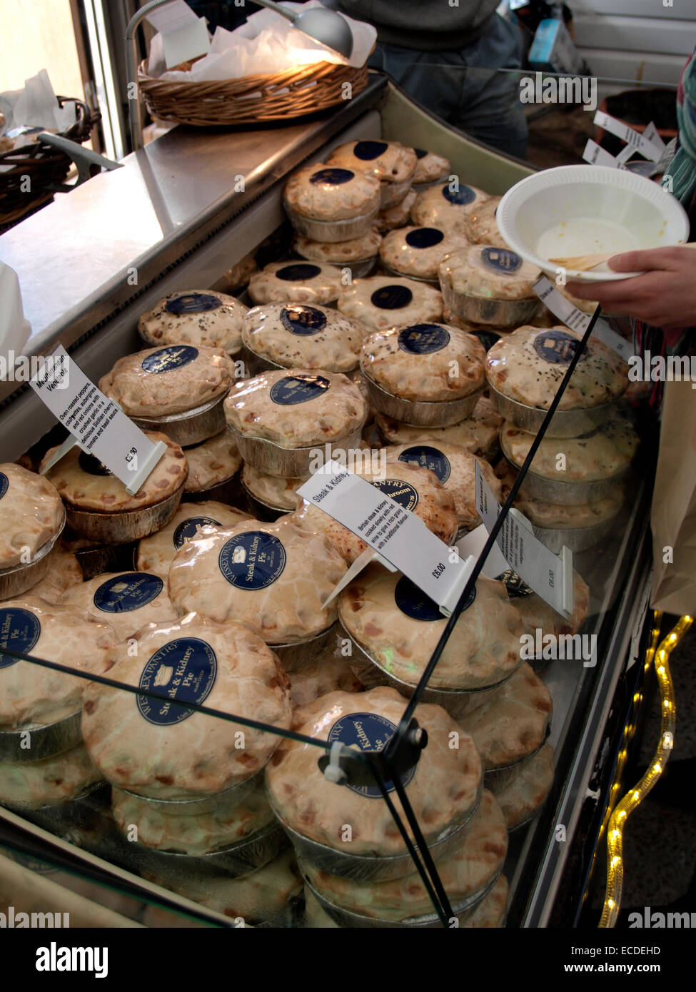 Full pantry uk hi-res stock photography and images - Alamy