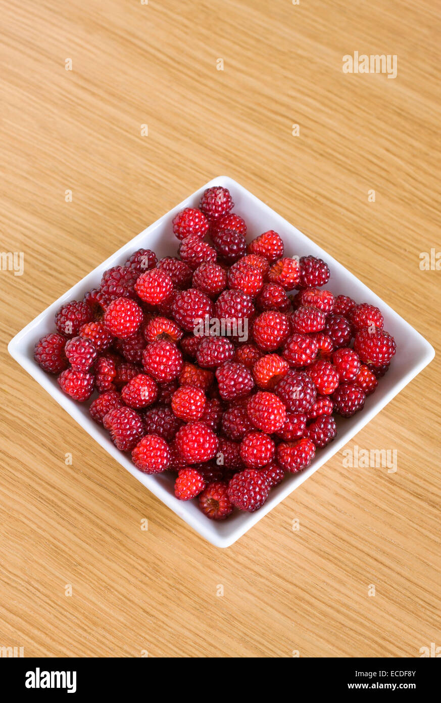 Japanese Wineberries in Dish - Rubus phoenicolasius Stock Photo - Alamy