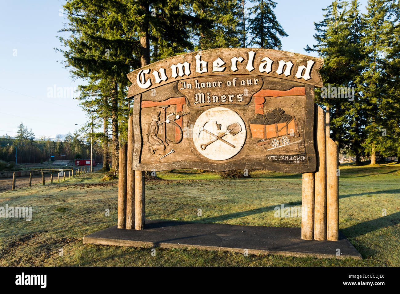 Comox valley cumberland sign miners honor comox valley cumberland hi ...