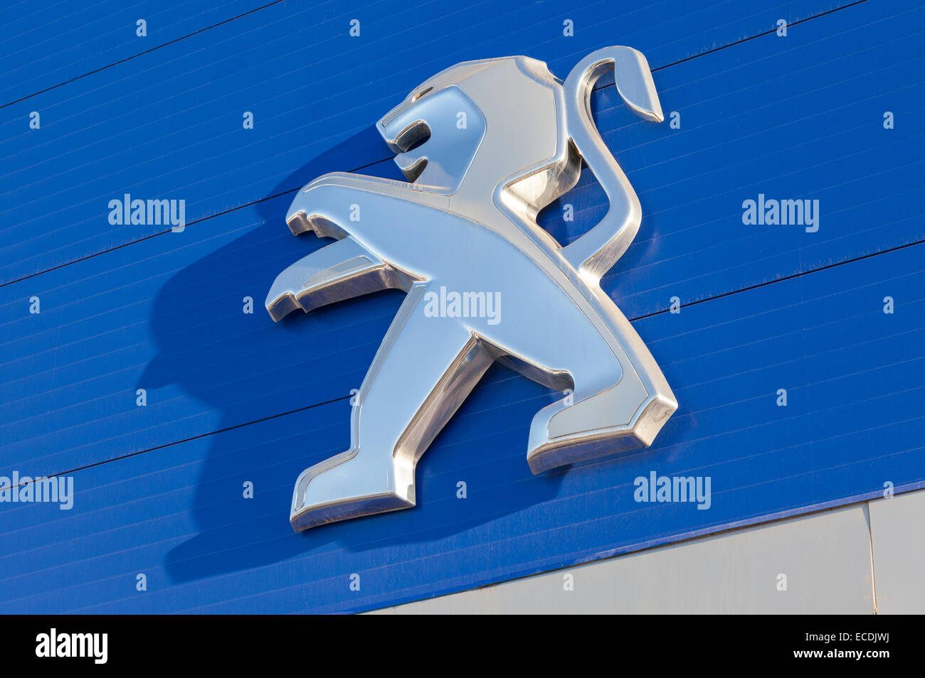 Peugeot Emblem High Resolution Stock Photography and Images - Alamy