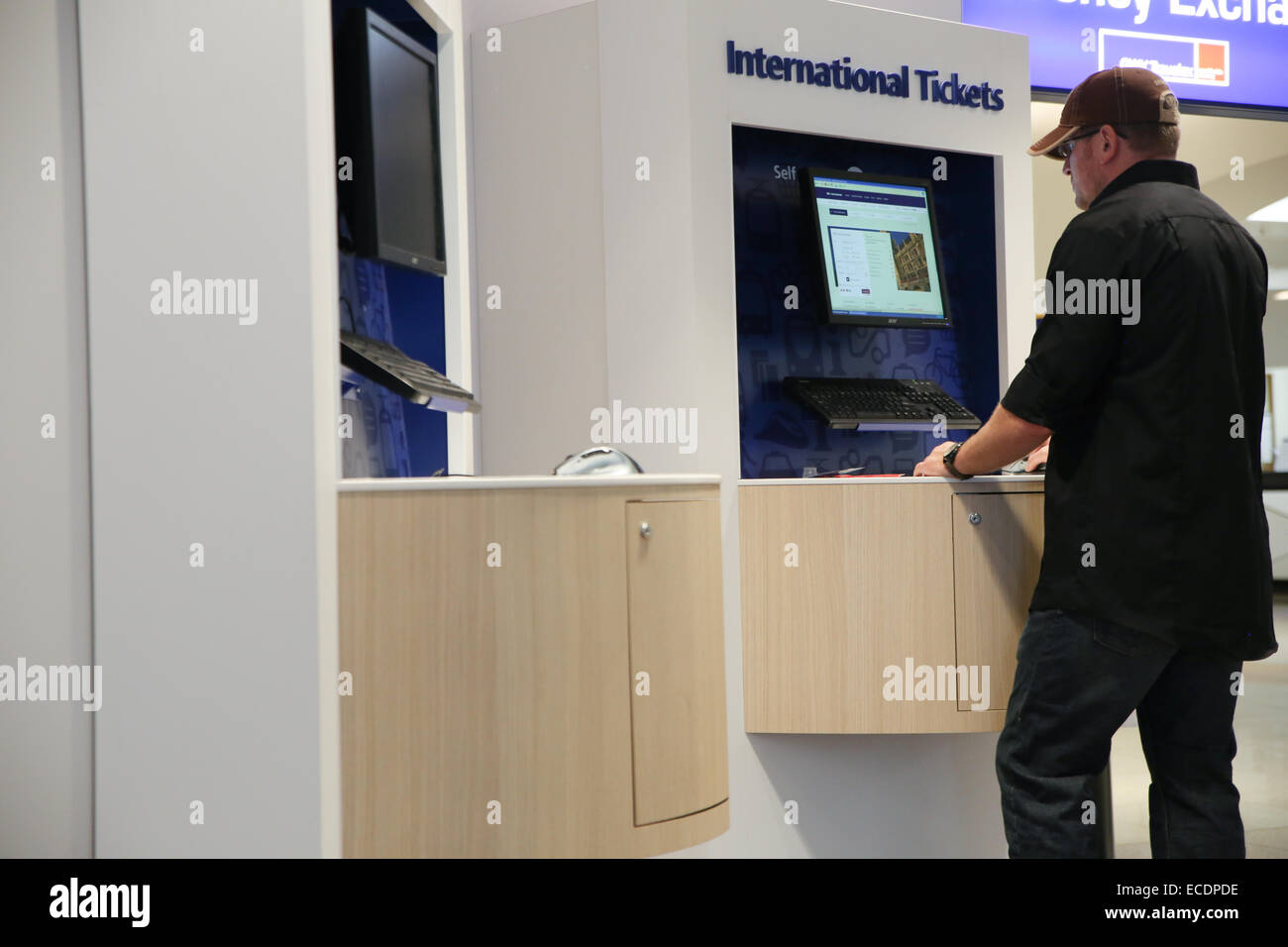 Tickets station hi-res stock photography and images - Alamy