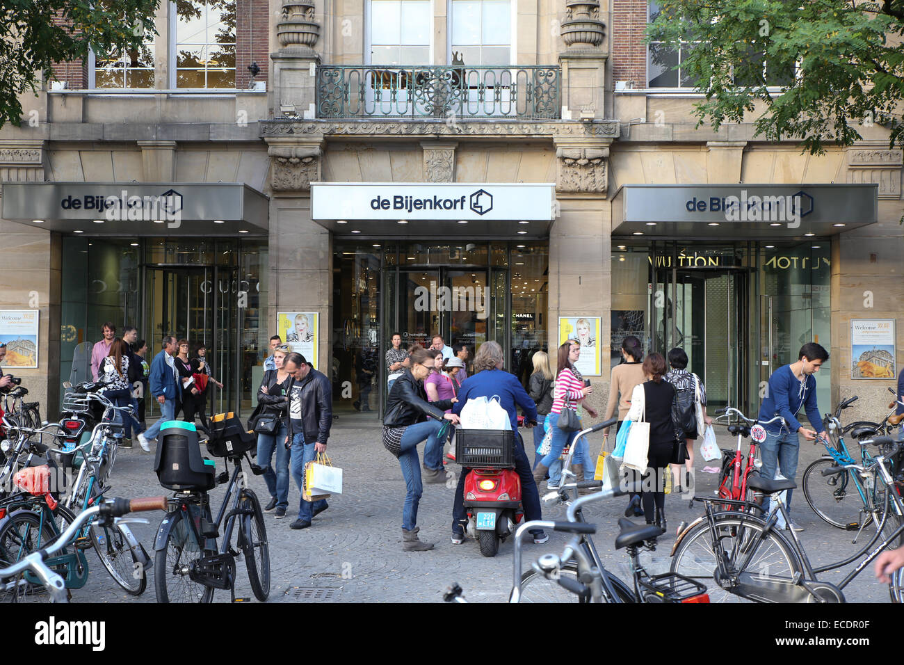 Department store amsterdam hi-res stock photography and images - Alamy
