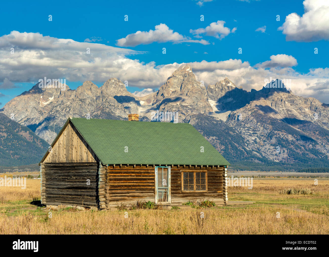 Single cabin hi-res stock photography and images - Alamy