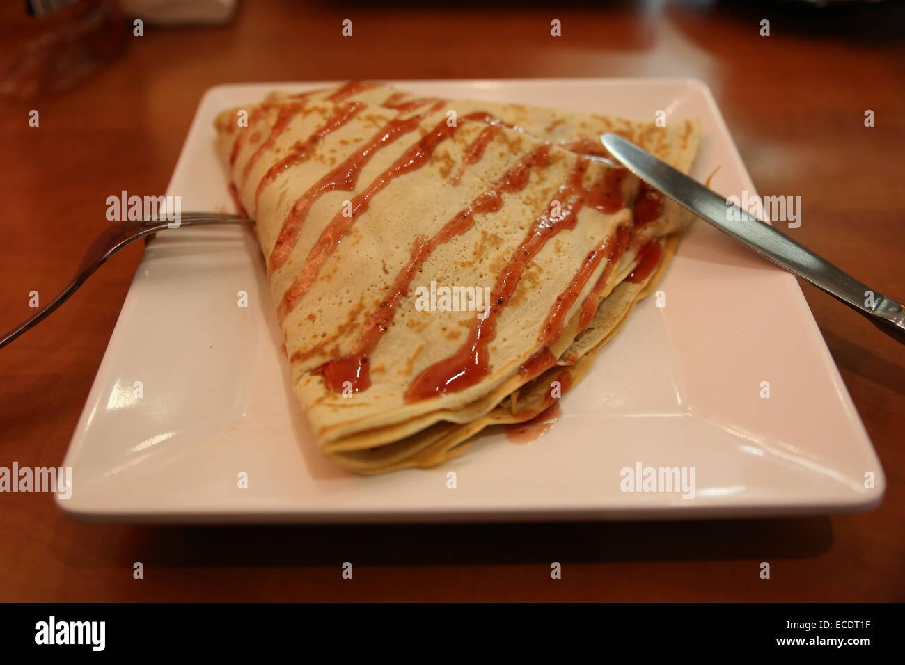 Crepes hi-res stock photography and images - Alamy