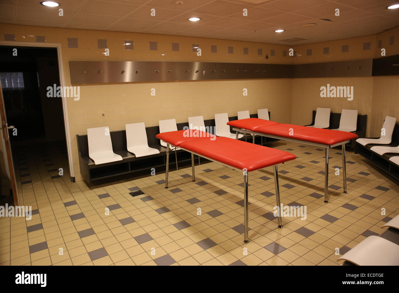 Amsterdam arena visiting team change room Stock Photo - Alamy