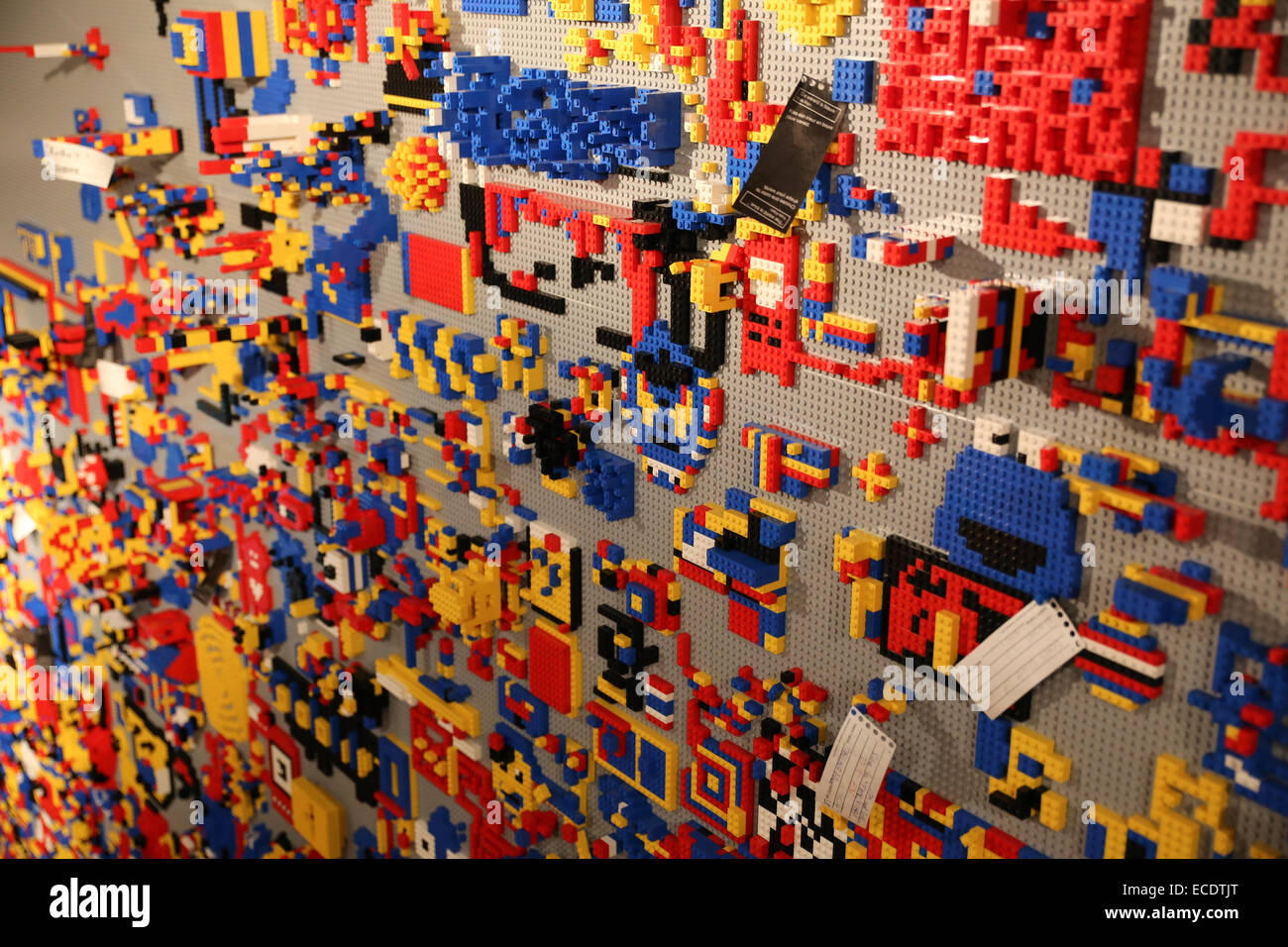 Legos hi-res stock photography and images - Alamy