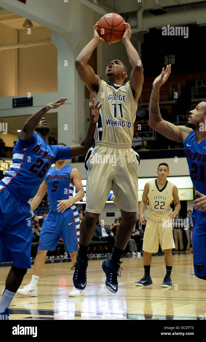 Washington, DC, USA. 11th Dec, 2014. 20141211 - George Washington guard ...