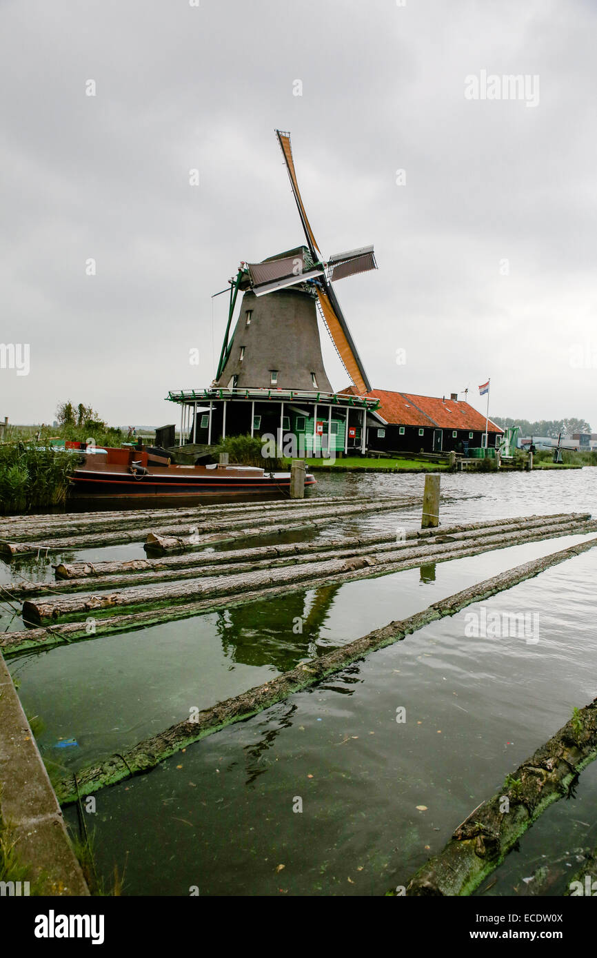 Holland wind mill Netherlands Stock Photo - Alamy