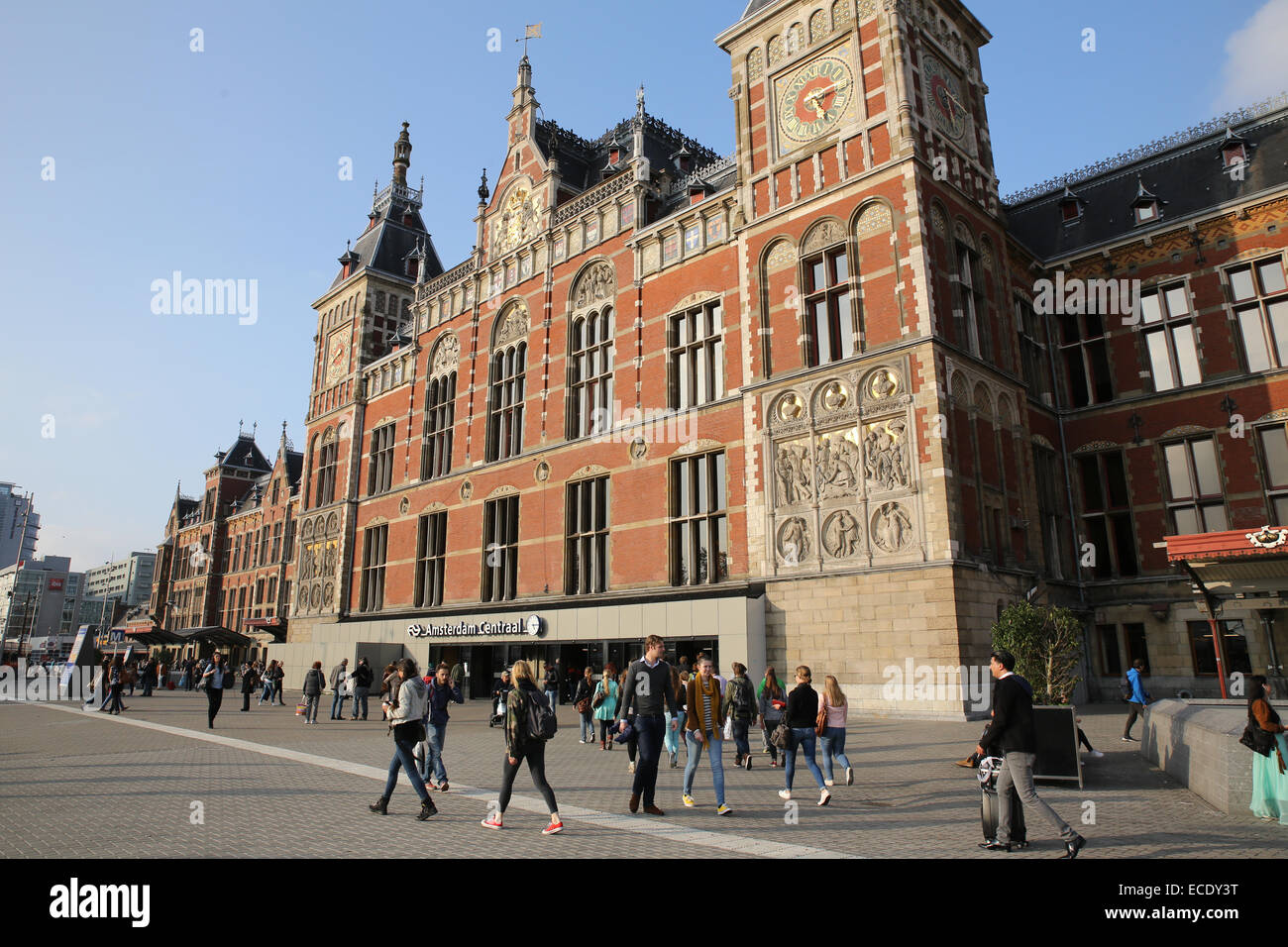 Amsterdam central station exterior Stock Photo - Alamy