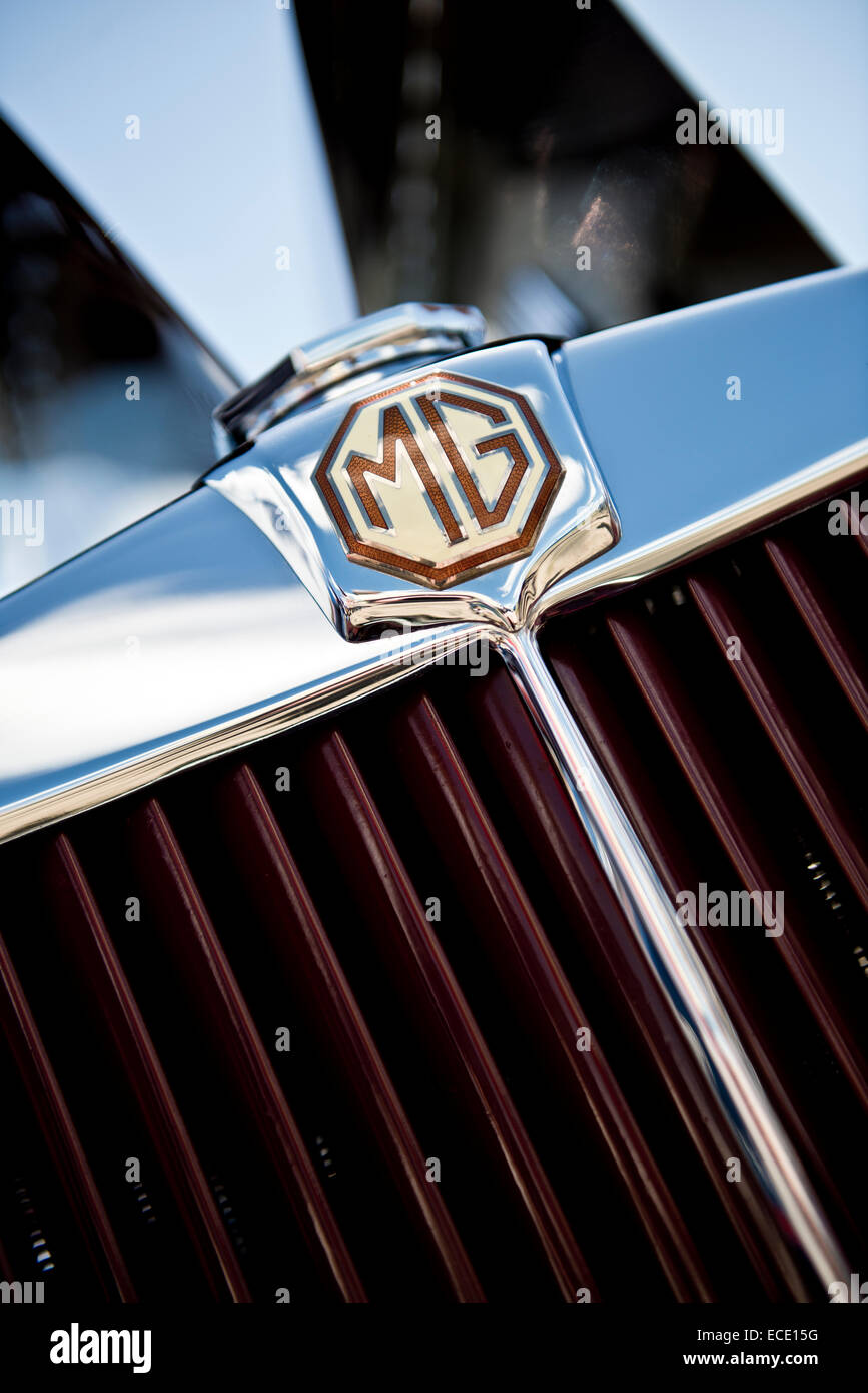 Mg bonnet badge hi-res stock photography and images - Alamy