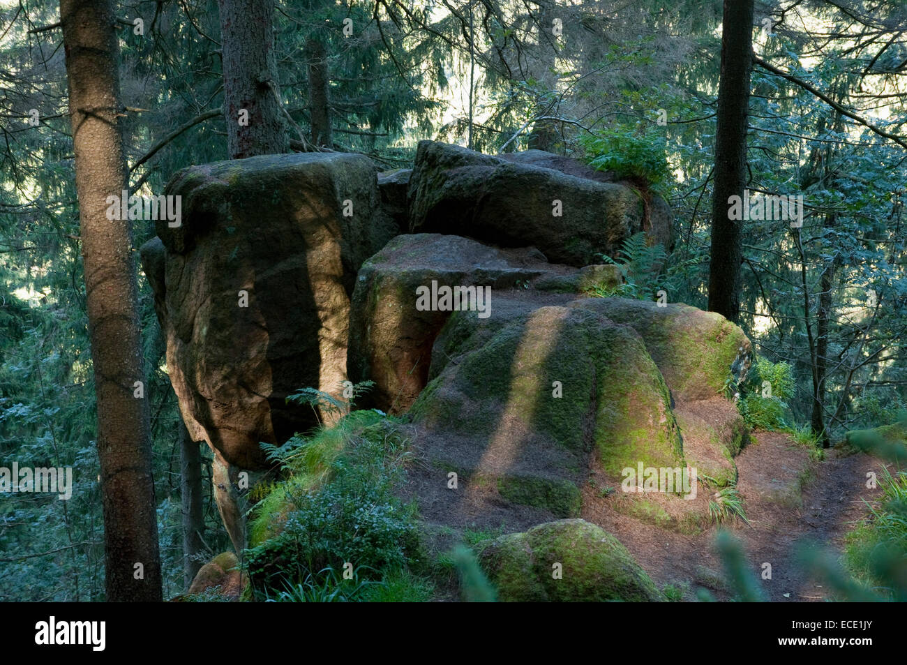 Lump of rock hi-res stock photography and images - Alamy