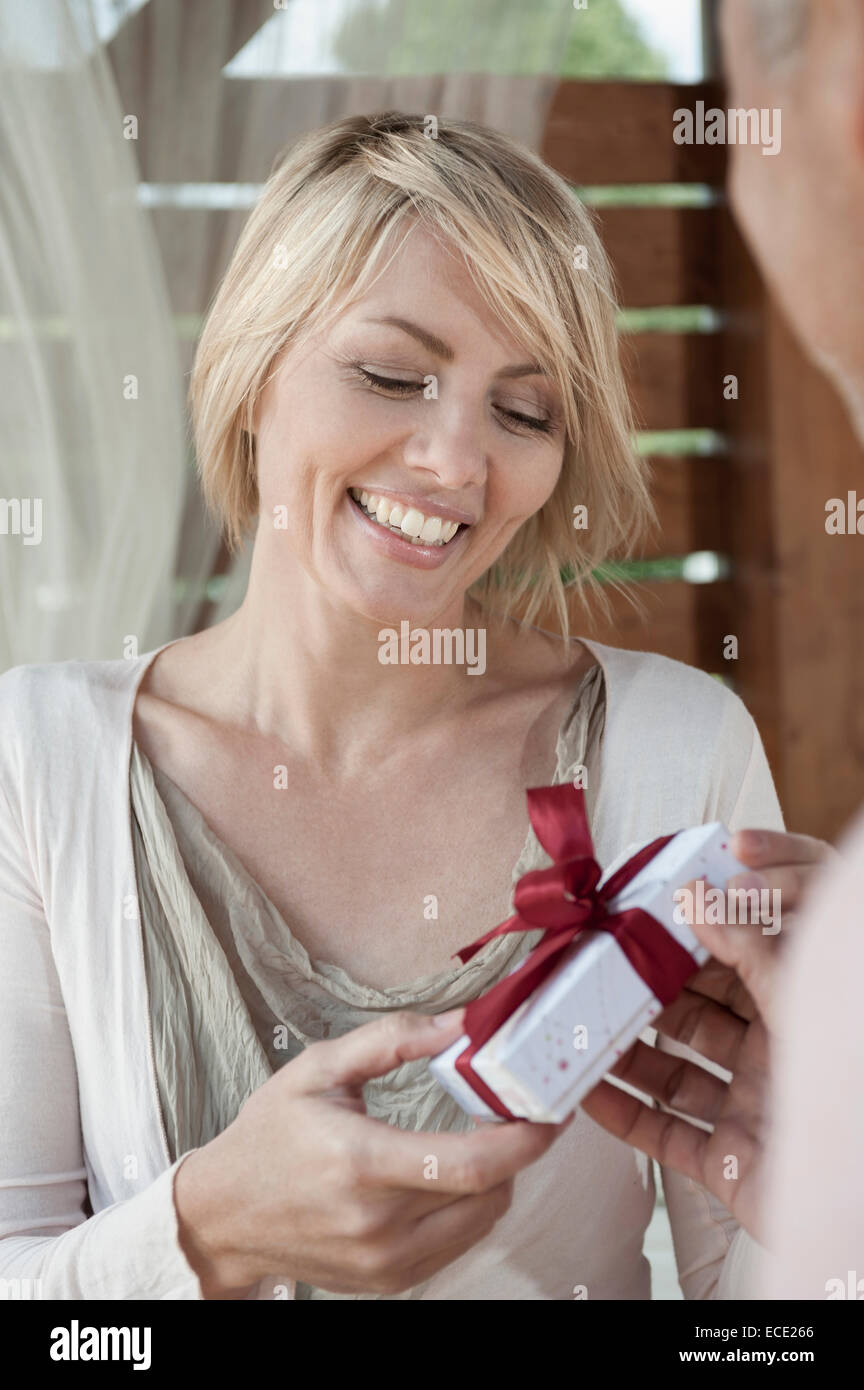 Present day building hi-res stock photography and images - Alamy