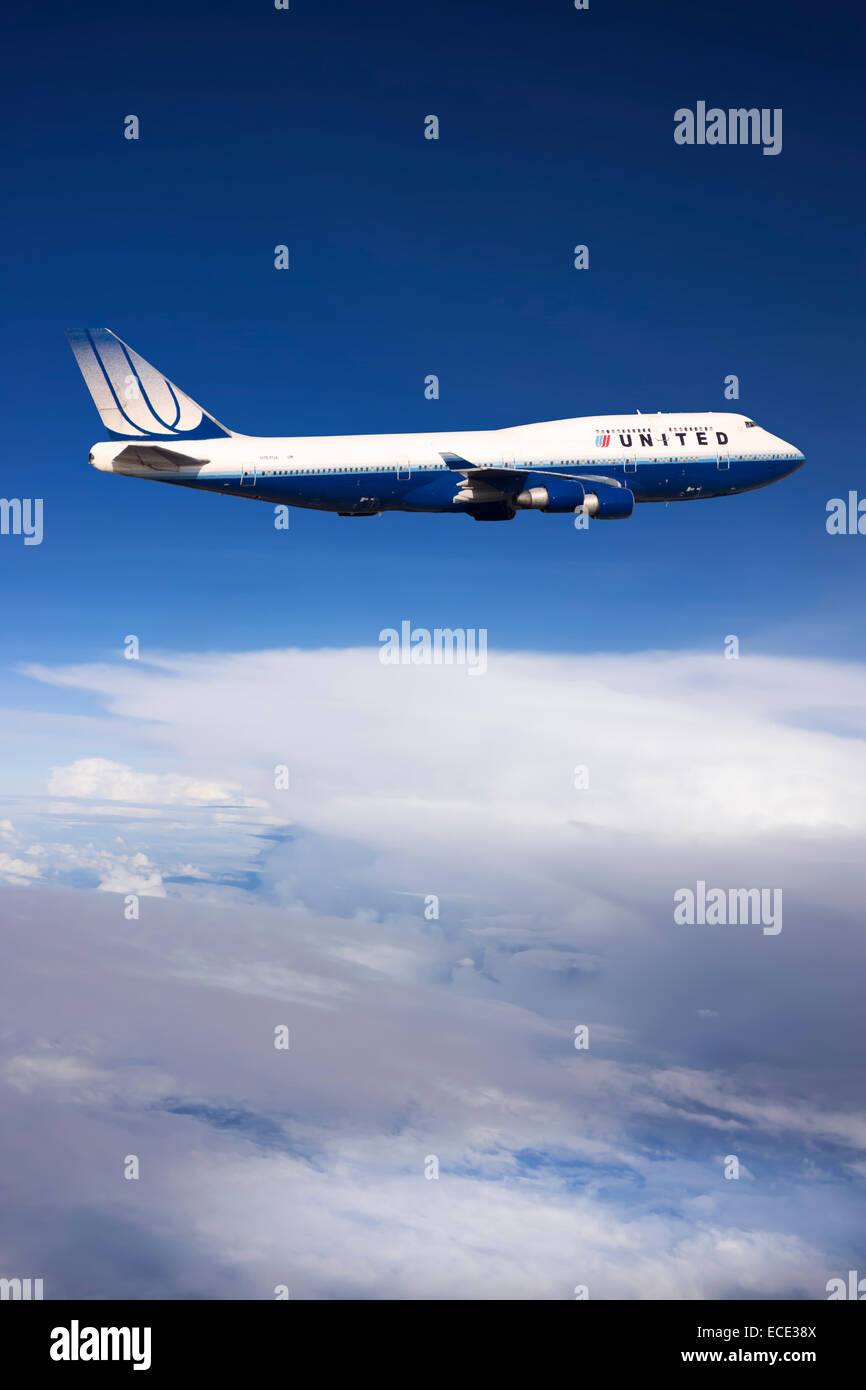 Boeing 747 422 hi-res stock photography and images - Alamy