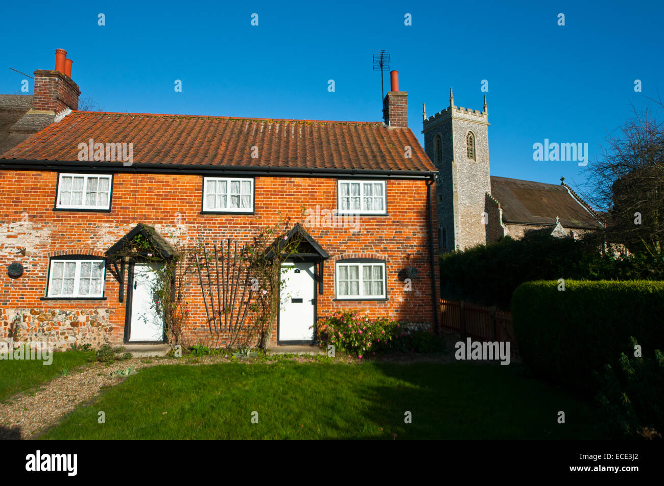 row of cottages Stock Photo - Alamy