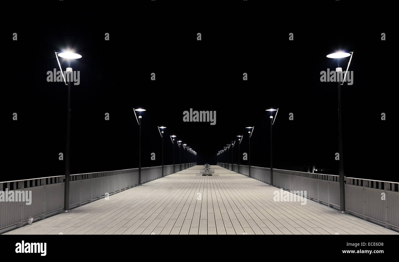 Pier with street lamp hi-res stock photography and images - Alamy