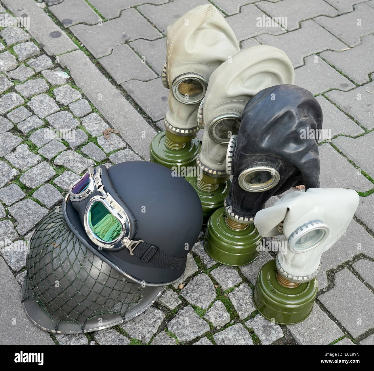 Second world war memorabilia hi-res stock photography and images - Alamy