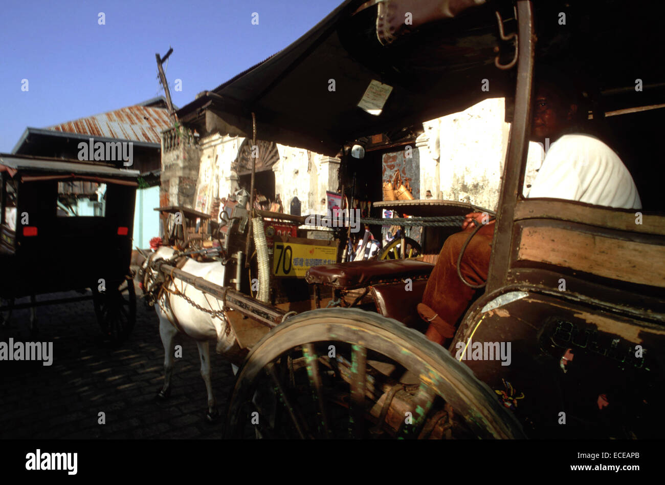 Kalesa hi-res stock photography and images - Alamy