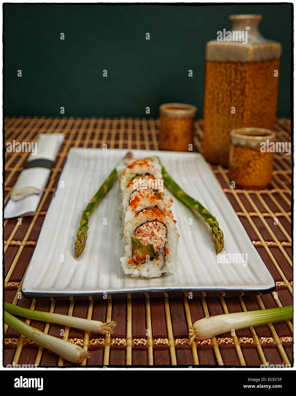 California roll hi-res stock photography and images - Alamy