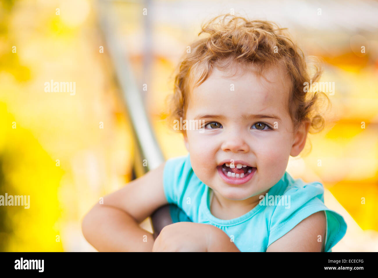 Portrait of a smiling girl Stock Photo - Alamy