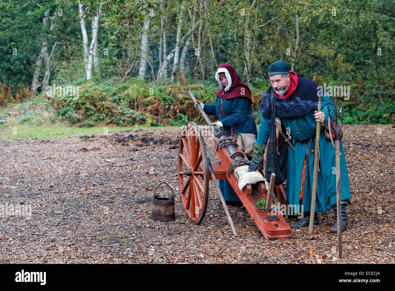Muzzle loading cannon hi-res stock photography and images - Alamy
