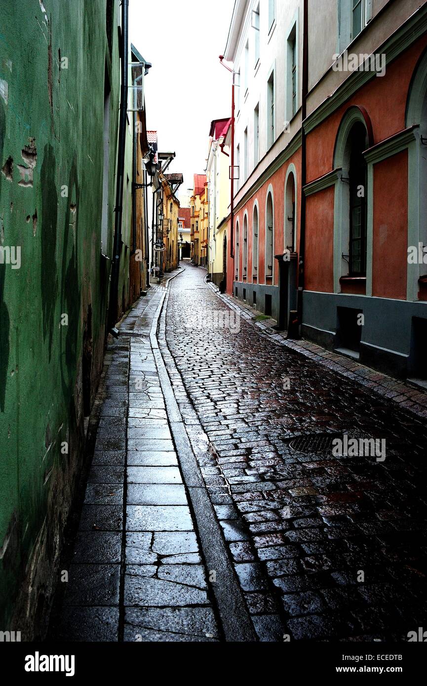 Rain on a Narrow Wet Street Stock Photo - Alamy